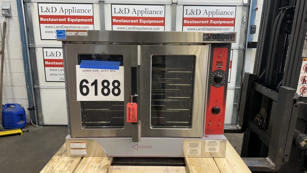 6188 Vulcan VC4ED Full Size Convection Oven, Awesome